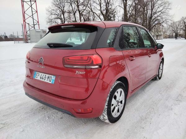 Sarkans Citroen c4-picasso 2017 Tauragė, ar dzinēja tilpumu 1.20 L un nobraukumu 135 tūkst. km par 5600 €, foto 4 vietnē AUTOMOTO.COM.LV