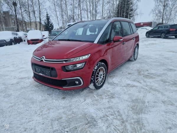 Red Citroen c4-picasso 2017 in Ukmerge, with an engine capacity of 1.56 L and mileage of 212 thousand km for 6950 €, photo 1 on AUTOMOTO.COM.LV