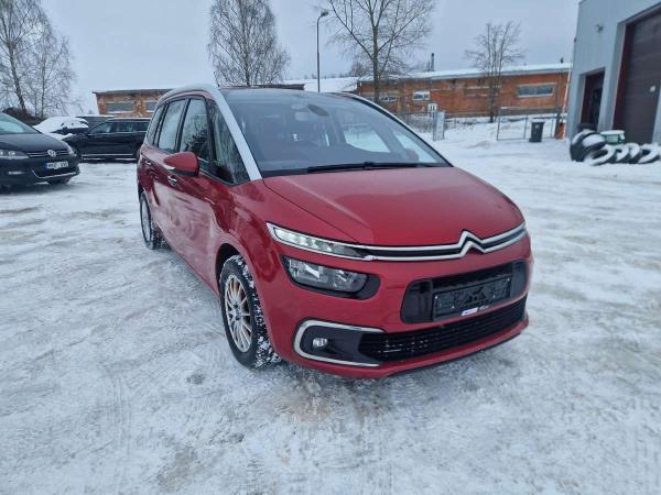 Red Citroen c4-picasso 2017 in Ukmerge, with an engine capacity of 1.56 L and mileage of 212 thousand km for 6950 €, photo 3 on AUTOMOTO.COM.LV