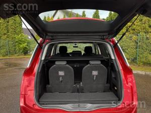 Sarkans Citroen c4-picasso 2017 Jelgava, ar dzinēja tilpumu 1.20 L un nobraukumu 124 tūkst. km par 7290 €, foto 8 vietnē AUTOMOTO.COM.LV