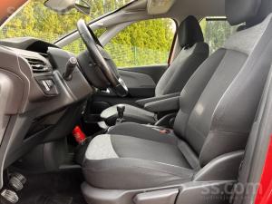 Sarkans Citroen c4-picasso 2017 Jelgava, ar dzinēja tilpumu 1.20 L un nobraukumu 124 tūkst. km par 7290 €, foto 10 vietnē AUTOMOTO.COM.LV