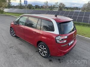 Sarkans Citroen c4-picasso 2020 Rīga, ar dzinēja tilpumu 1.50 L un nobraukumu 182 tūkst. km par 9400 €, foto 4 vietnē AUTOMOTO.COM.LV