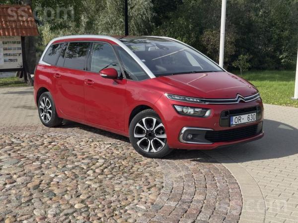 Red Citroen c4-picasso 2020 in Riga, with an engine capacity of 1.50 L and mileage of 182 thousand km for 9400 €, photo 1 on AUTOMOTO.COM.LV
