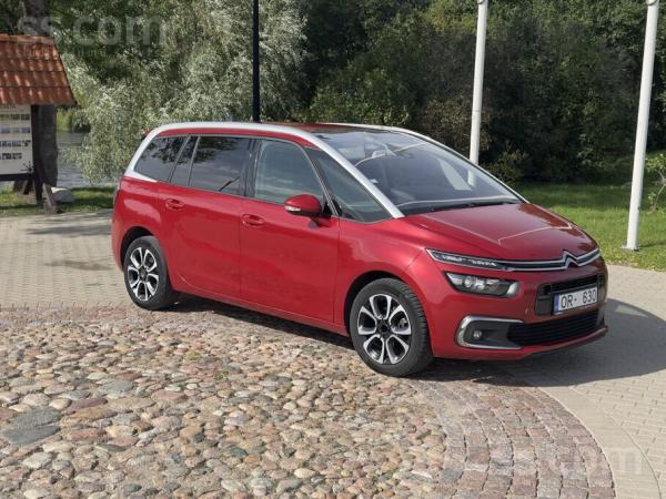 Red Citroen c4-picasso 2020 in Riga, with an engine capacity of 1.50 L and mileage of 182 thousand km for 9400 €, photo 3 on AUTOMOTO.COM.LV