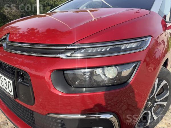 Red Citroen c4-picasso 2020 in Riga, with an engine capacity of 1.50 L and mileage of 182 thousand km for 9400 €, photo 6 on AUTOMOTO.COM.LV