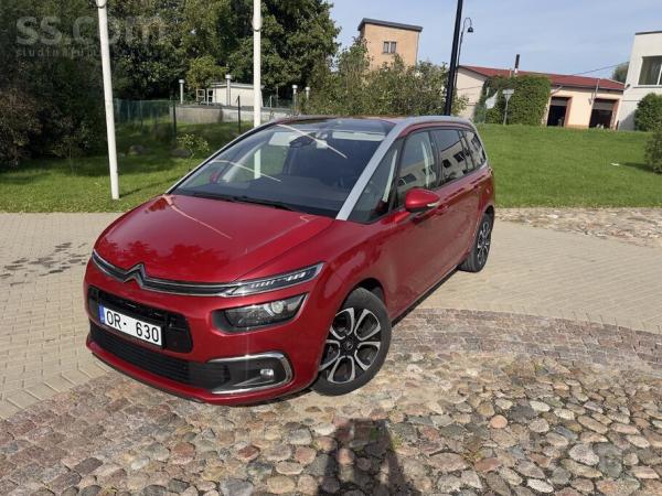Red Citroen c4-picasso 2020 in Riga, with an engine capacity of 1.50 L and mileage of 182 thousand km for 9400 €, photo 7 on AUTOMOTO.COM.LV