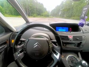 Citroen c4-picasso 2007 in Kohtla-Jarve, with an engine capacity of 1.60 L and mileage of 280 thousand km for 2400 €, photo 7 on AUTOMOTO.COM.LV