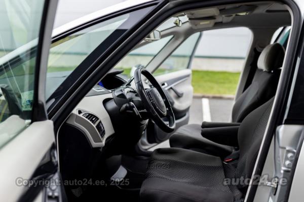 Ситроен С4 Пикассо 2009 в Таллин, объемом двигателя 2.00 л и пробегом 275 тыс. км за 2199 €, фото 11 на AUTOMOTO.COM.LV