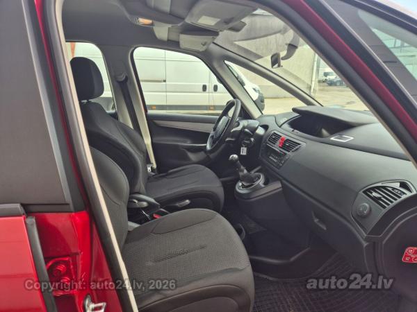 Citroen c4-picasso 2011 in Parnu, with an engine capacity of 1.60 L and mileage of 241 thousand km for 2500 €, photo 10 on AUTOMOTO.COM.LV