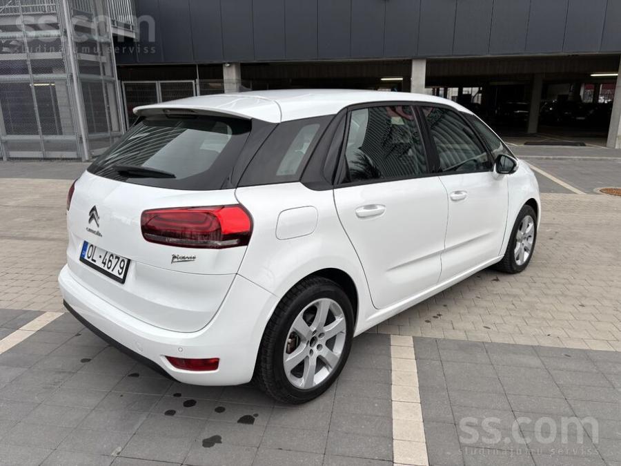 Balts Citroen c4-picasso 2017 Rīga, ar dzinēja tilpumu 1.60 L un nobraukumu 128 tūkst. km par 7500 €, foto 3 vietnē AUTOMOTO.COM.LV