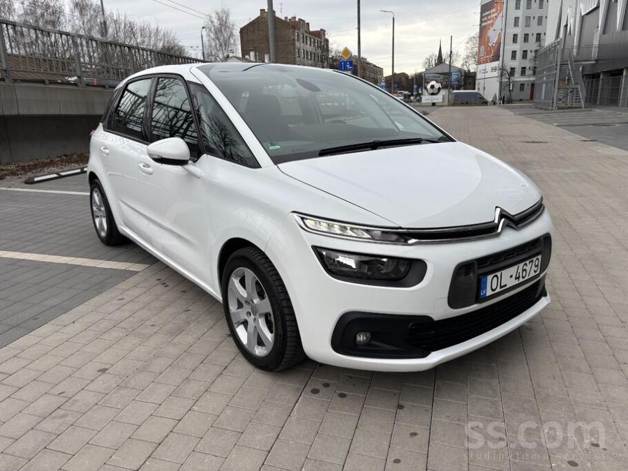 Balts Citroen c4-picasso 2017 Rīga, ar dzinēja tilpumu 1.60 L un nobraukumu 128 tūkst. km par 7500 €, foto 4 vietnē AUTOMOTO.COM.LV