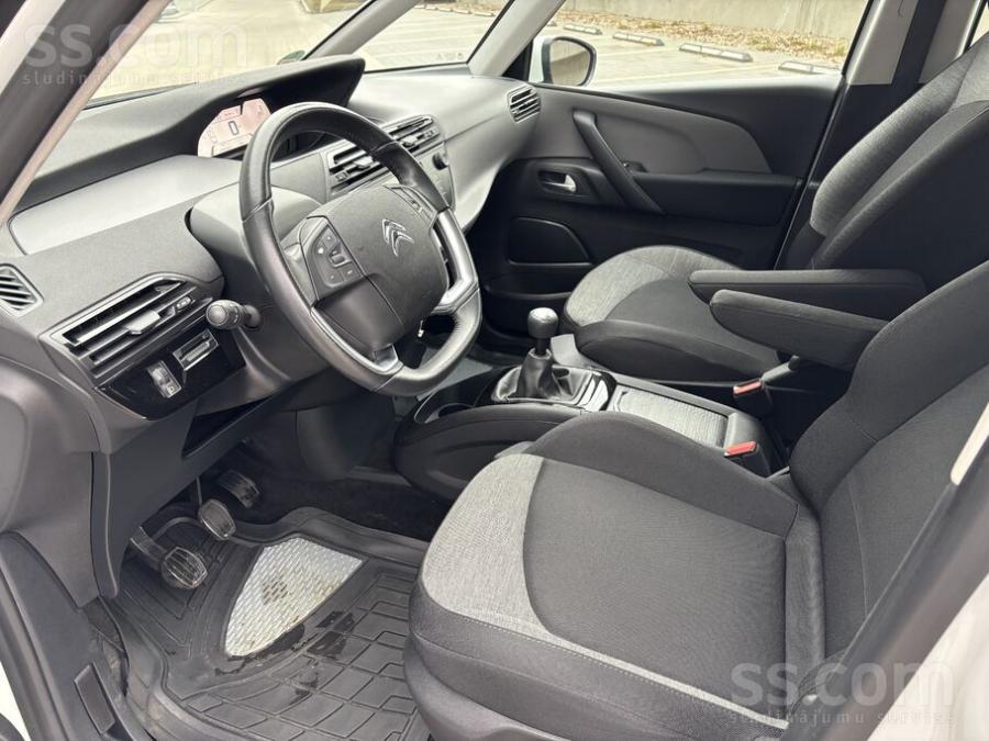 Balts Citroen c4-picasso 2017 Rīga, ar dzinēja tilpumu 1.60 L un nobraukumu 128 tūkst. km par 7500 €, foto 9 vietnē AUTOMOTO.COM.LV