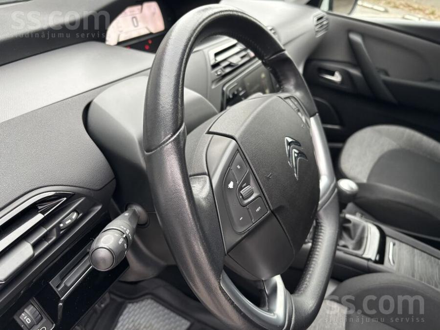 Balts Citroen c4-picasso 2017 Rīga, ar dzinēja tilpumu 1.60 L un nobraukumu 128 tūkst. km par 7500 €, foto 11 vietnē AUTOMOTO.COM.LV