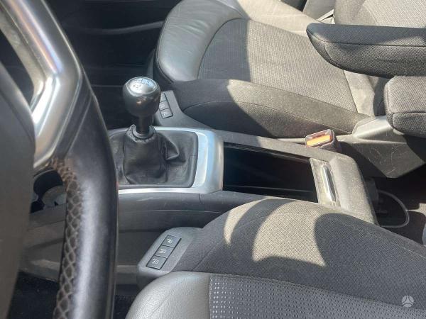 Balts Citroen c4-picasso 2017 Panevēža, ar dzinēja tilpumu 1.60 L un nobraukumu 246 tūkst. km par 4650 €, foto 8 vietnē AUTOMOTO.COM.LV