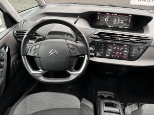 White Citroen c4-picasso 2018 in Riga, with an engine capacity of 1.60 L and mileage of 149 thousand km for 8450 €, photo 8 on AUTOMOTO.COM.LV