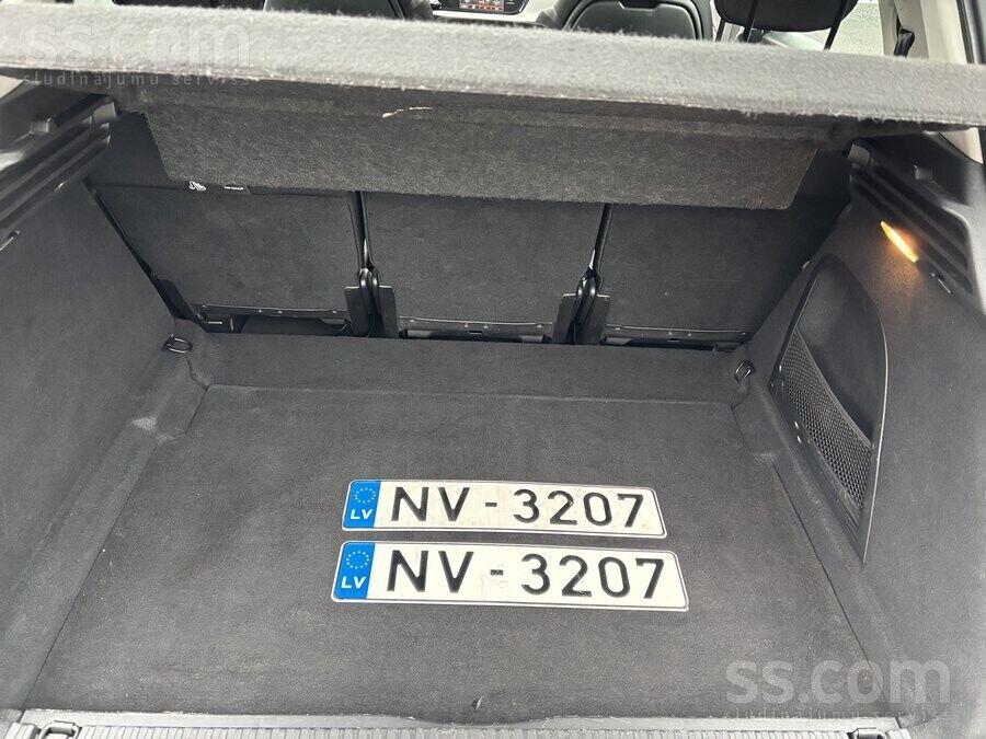 White Citroen c4-picasso 2018 in Riga, with an engine capacity of 1.60 L and mileage of 149 thousand km for 8450 €, photo 16 on AUTOMOTO.COM.LV