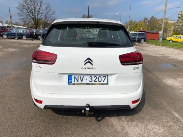 Balts Citroen c4-picasso 2018 Rīga, ar dzinēja tilpumu 1.60 L un nobraukumu 149 tūkst. km par 12950 €, foto 6 vietnē AUTOMOTO.COM.LV