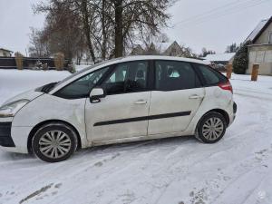Белый Ситроен С4 Пикассо 2007 в Мариямполе, объемом двигателя 1.60 л и пробегом 322 тыс. км за 650 €, фото 2 на AUTOMOTO.COM.LV