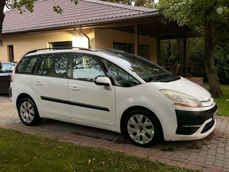 Белый Ситроен С4 Пикассо 2007 в Вильнюс, объемом двигателя 2.00 л и пробегом 286 тыс. км за 1750 €, фото 3 на AUTOMOTO.COM.LV