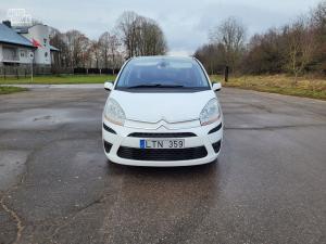 Balts Citroen c4-picasso 2009 Kauņa, ar dzinēja tilpumu 2.00 L un nobraukumu 284 tūkst. km par 1900 €, foto 2 vietnē AUTOMOTO.COM.LV