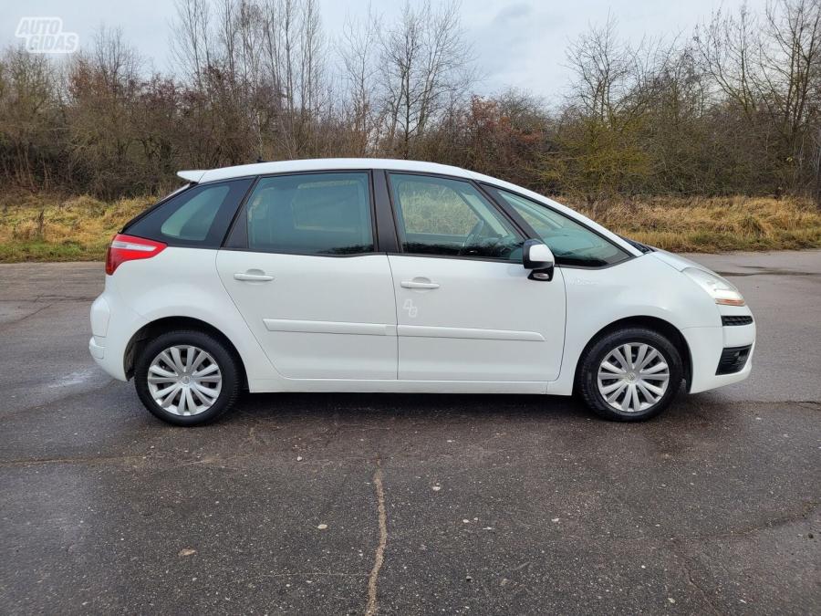 Balts Citroen c4-picasso 2009 Kauņa, ar dzinēja tilpumu 2.00 L un nobraukumu 284 tūkst. km par 1900 €, foto 10 vietnē AUTOMOTO.COM.LV