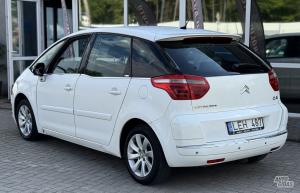 Balts Citroen c4-picasso 2009 Radviliškis, ar dzinēja tilpumu 1.60 L un nobraukumu 331 tūkst. km par 1950 €, foto 9 vietnē AUTOMOTO.COM.LV