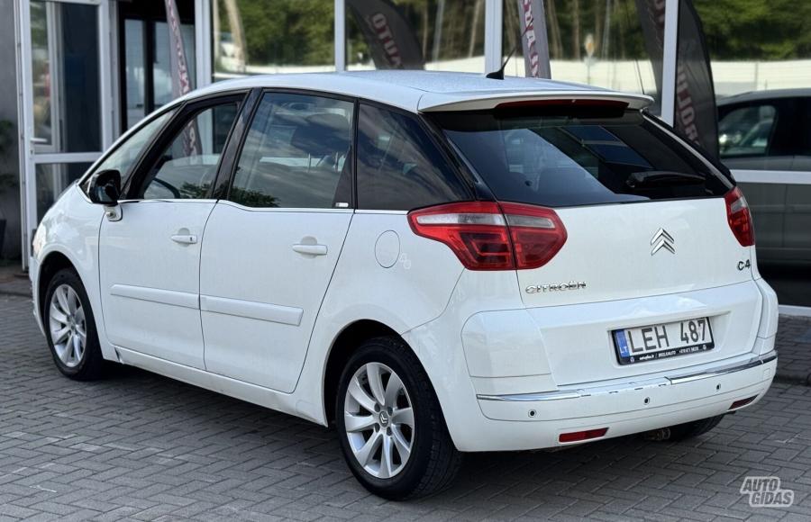 Balts Citroen c4-picasso 2009 Radviliškis, ar dzinēja tilpumu 1.60 L un nobraukumu 331 tūkst. km par 1950 €, foto 9 vietnē AUTOMOTO.COM.LV