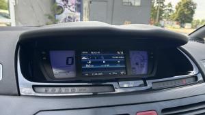 Balts Citroen c4-picasso 2009 Radviliškis, ar dzinēja tilpumu 1.60 L un nobraukumu 331 tūkst. km par 1950 €, foto 18 vietnē AUTOMOTO.COM.LV