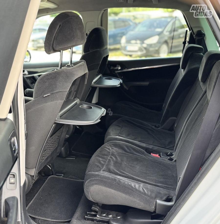 Balts Citroen c4-picasso 2009 Radviliškis, ar dzinēja tilpumu 1.60 L un nobraukumu 331 tūkst. km par 1950 €, foto 23 vietnē AUTOMOTO.COM.LV