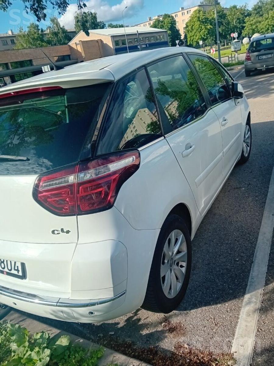 Balts Citroen c4-picasso 2011 Daugavpils, ar dzinēja tilpumu 1.60 L un nobraukumu 175 tūkst. km par 3750 €, foto 5 vietnē AUTOMOTO.COM.LV
