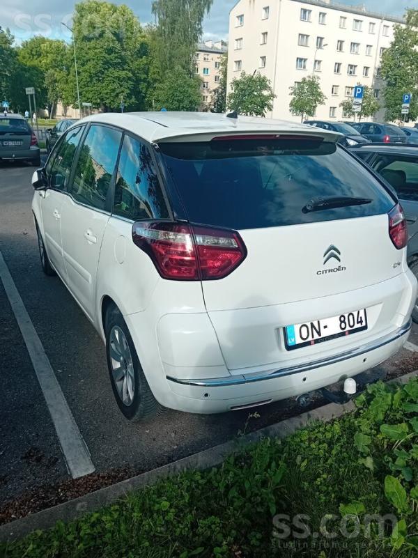 Balts Citroen c4-picasso 2011 Daugavpils, ar dzinēja tilpumu 1.60 L un nobraukumu 175 tūkst. km par 3750 €, foto 2 vietnē AUTOMOTO.COM.LV