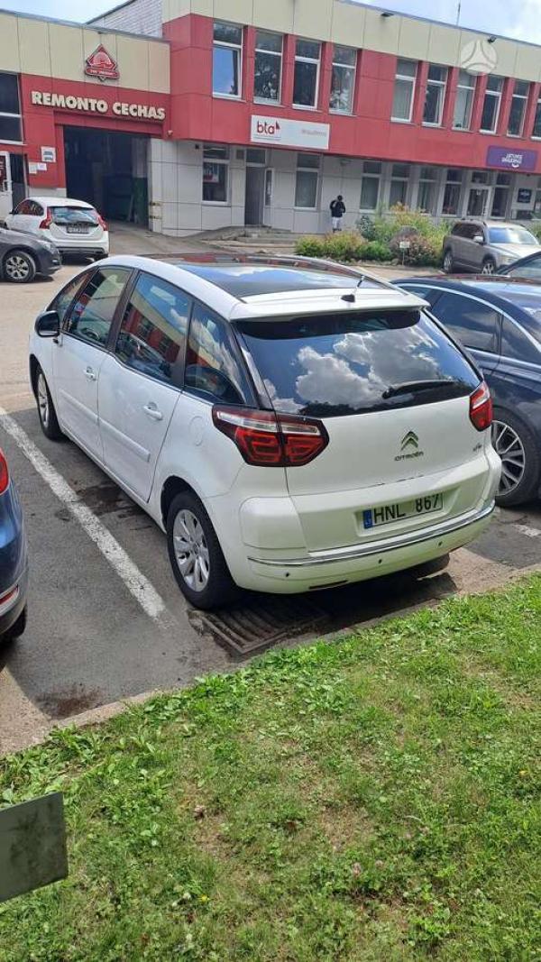 Balts Citroen c4-picasso 2011 Kėdainiai, ar dzinēja tilpumu 1.60 L un nobraukumu 250 tūkst. km par 500 €, foto 4 vietnē AUTOMOTO.COM.LV