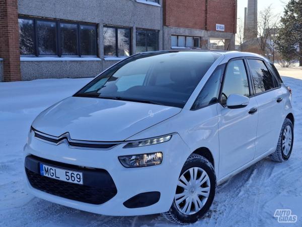 White Citroen c4-picasso 2013 in Silute, with an engine capacity of 1.60 L and mileage of 223 thousand km for 3999 €, photo 1 on AUTOMOTO.COM.LV