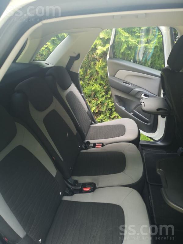 Balts Citroen c4-picasso 2013 Jelgava, ar dzinēja tilpumu 1.60 L un nobraukumu 255 tūkst. km par 3400 €, foto 10 vietnē AUTOMOTO.COM.LV