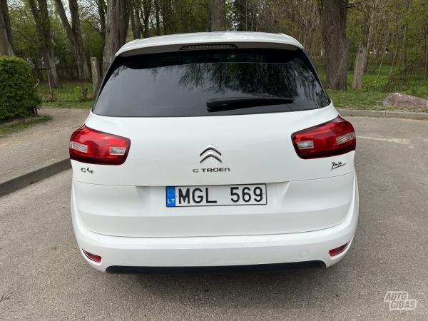 White Citroen c4-picasso 2014 in Silute, with an engine capacity of 1.60 L and mileage of 236 thousand km for 4300 €, photo 4 on AUTOMOTO.COM.LV