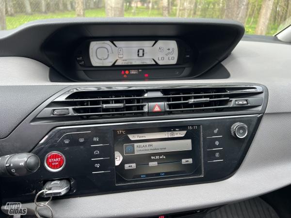 White Citroen c4-picasso 2014 in Silute, with an engine capacity of 1.60 L and mileage of 236 thousand km for 4300 €, photo 6 on AUTOMOTO.COM.LV