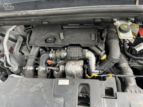 White Citroen c4-picasso 2014 in Silute, with an engine capacity of 1.60 L and mileage of 236 thousand km for 4300 €, photo 10 on AUTOMOTO.COM.LV