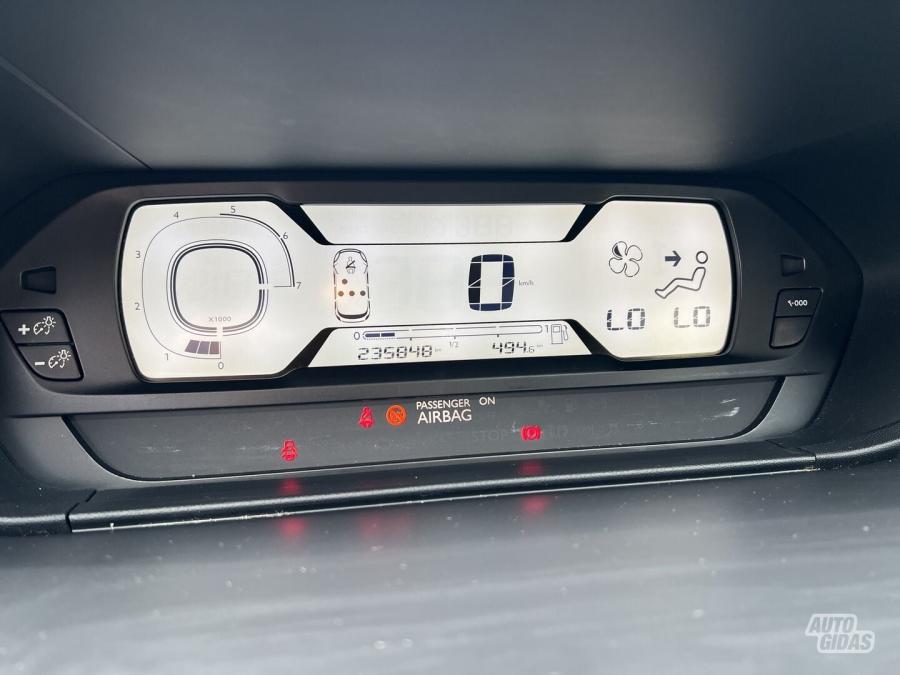 Balts Citroen c4-picasso 2014 Šilutė, ar dzinēja tilpumu 1.60 L un nobraukumu 236 tūkst. km par 4300 €, foto 13 vietnē AUTOMOTO.COM.LV