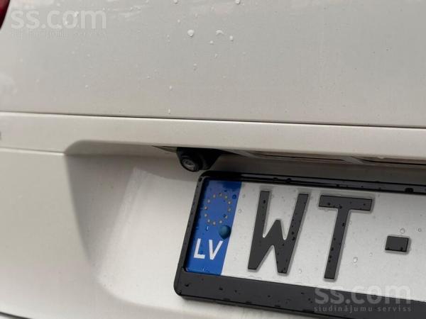 White Citroen c4-picasso 2014 in Daugavpils, with an engine capacity of 2.00 L and mileage of 255 thousand km for 6900 €, photo 6 on AUTOMOTO.COM.LV