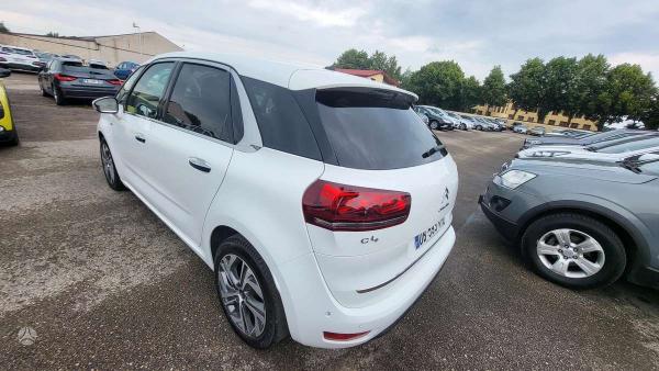 White Citroen c4-picasso 2014 in Taurage, with an engine capacity of 1.56 L and mileage of 222 thousand km for 4600 €, photo 4 on AUTOMOTO.COM.LV