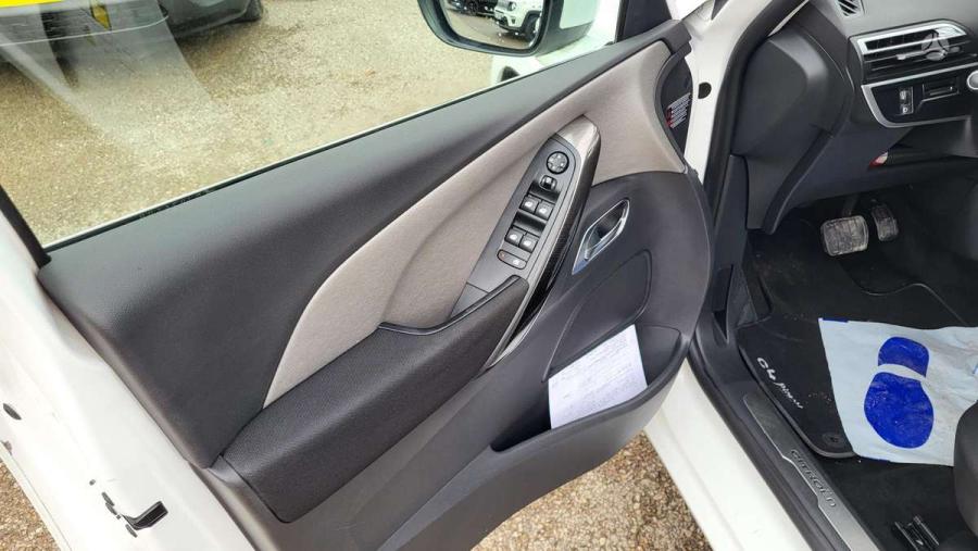 Balts Citroen c4-picasso 2014 Tauragė, ar dzinēja tilpumu 1.56 L un nobraukumu 222 tūkst. km par 4600 €, foto 13 vietnē AUTOMOTO.COM.LV