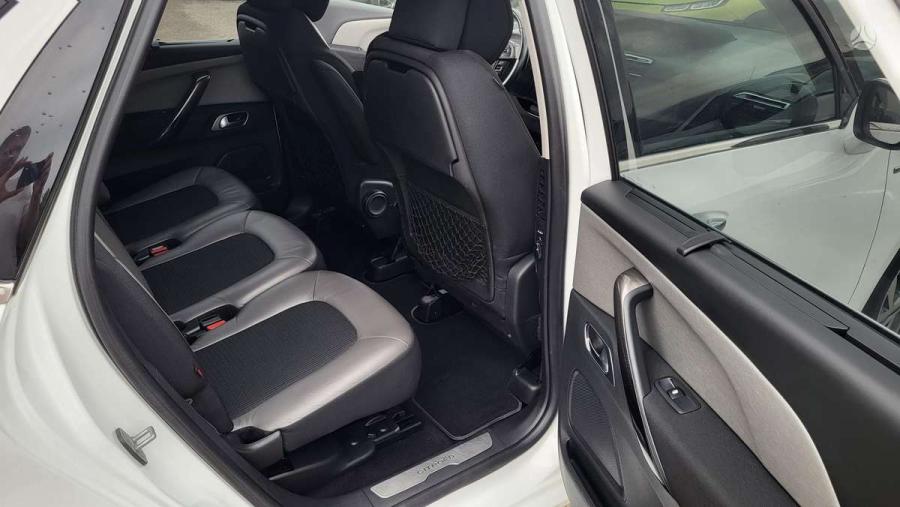 Balts Citroen c4-picasso 2014 Tauragė, ar dzinēja tilpumu 1.56 L un nobraukumu 222 tūkst. km par 4600 €, foto 20 vietnē AUTOMOTO.COM.LV