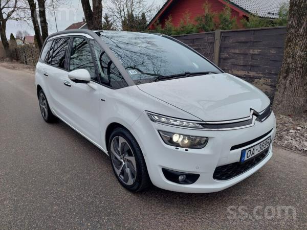 Balts Citroen c4-picasso 2014 Rīga, ar dzinēja tilpumu 2.00 L un nobraukumu 205 tūkst. km par 8990 €, foto 4 vietnē AUTOMOTO.COM.LV