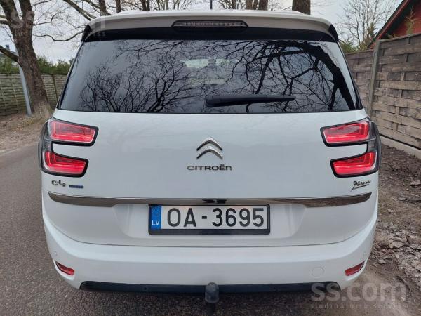 Balts Citroen c4-picasso 2014 Rīga, ar dzinēja tilpumu 2.00 L un nobraukumu 205 tūkst. km par 8990 €, foto 10 vietnē AUTOMOTO.COM.LV