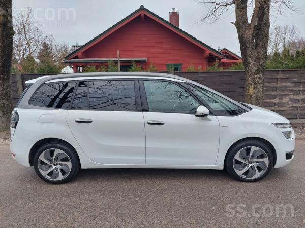 Balts Citroen c4-picasso 2014 Rīga, ar dzinēja tilpumu 2.00 L un nobraukumu 205 tūkst. km par 8990 €, foto 11 vietnē AUTOMOTO.COM.LV