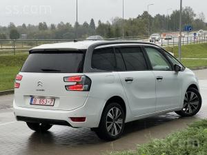 Balts Citroen c4-picasso 2014 Rēzekne, ar dzinēja tilpumu 1.60 L un nobraukumu 243 tūkst. km par 5590 €, foto 9 vietnē AUTOMOTO.COM.LV