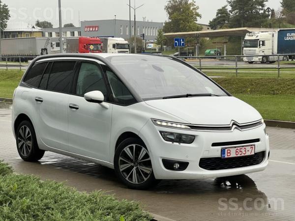 Balts Citroen c4-picasso 2014 Rēzekne, ar dzinēja tilpumu 1.60 L un nobraukumu 243 tūkst. km par 5590 €, foto 4 vietnē AUTOMOTO.COM.LV