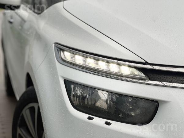 Balts Citroen c4-picasso 2014 Rēzekne, ar dzinēja tilpumu 1.60 L un nobraukumu 243 tūkst. km par 5590 €, foto 5 vietnē AUTOMOTO.COM.LV