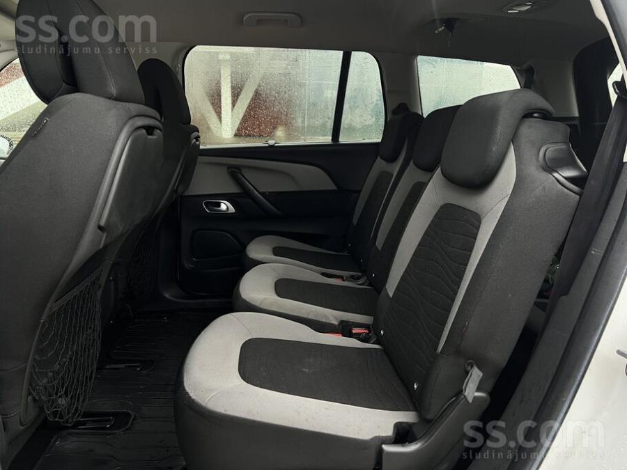 Balts Citroen c4-picasso 2014 Rēzekne, ar dzinēja tilpumu 1.60 L un nobraukumu 243 tūkst. km par 5590 €, foto 14 vietnē AUTOMOTO.COM.LV
