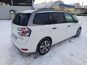 White Citroen c4-picasso 2015 in Marijampole, with an engine capacity of 1.20 L and mileage of 119 thousand km for 5200 €, photo 4 on AUTOMOTO.COM.LV